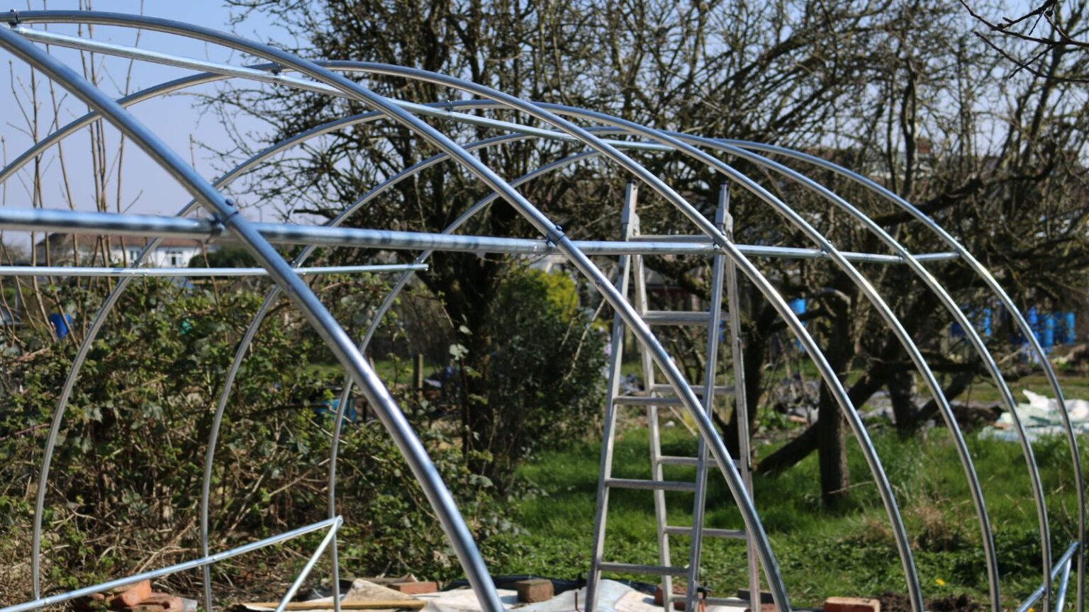 How To Build Your Own Polytunnel