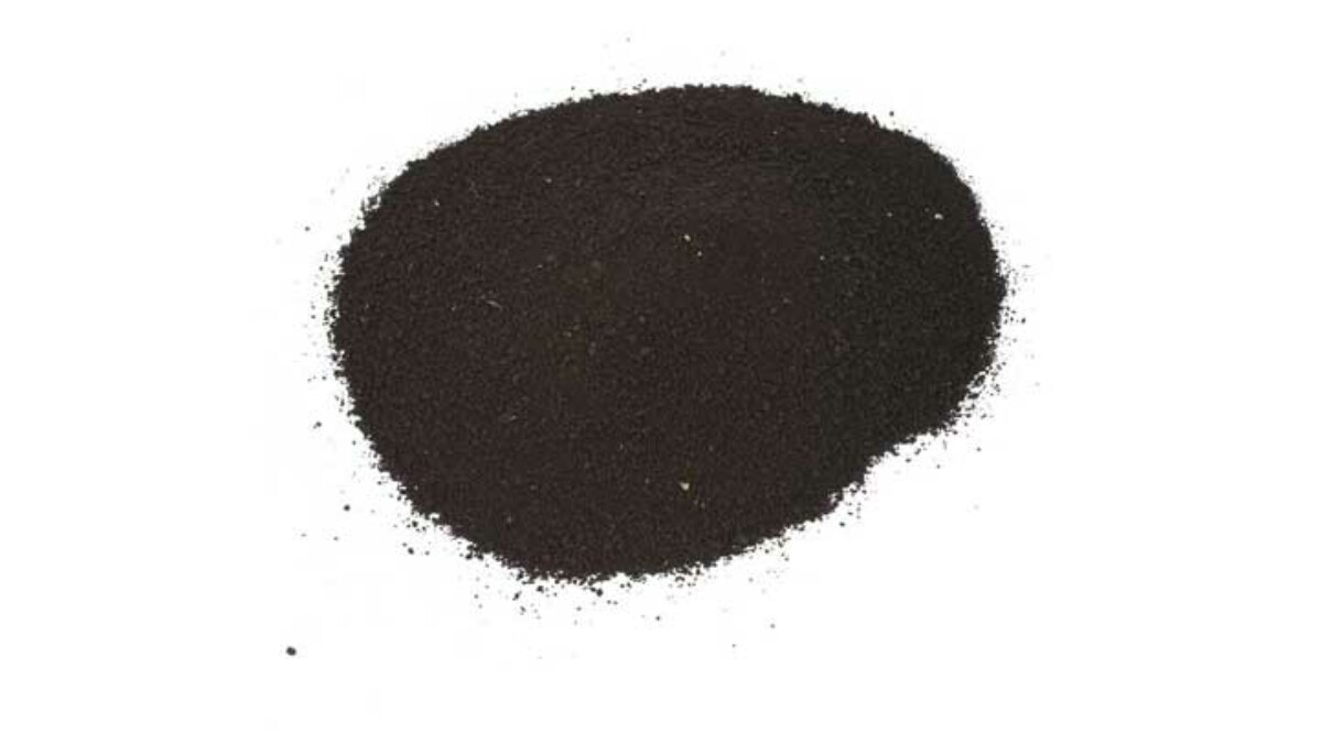 Using Blood Meal Fertilizer to Improve Your Soil - Epic Gardening