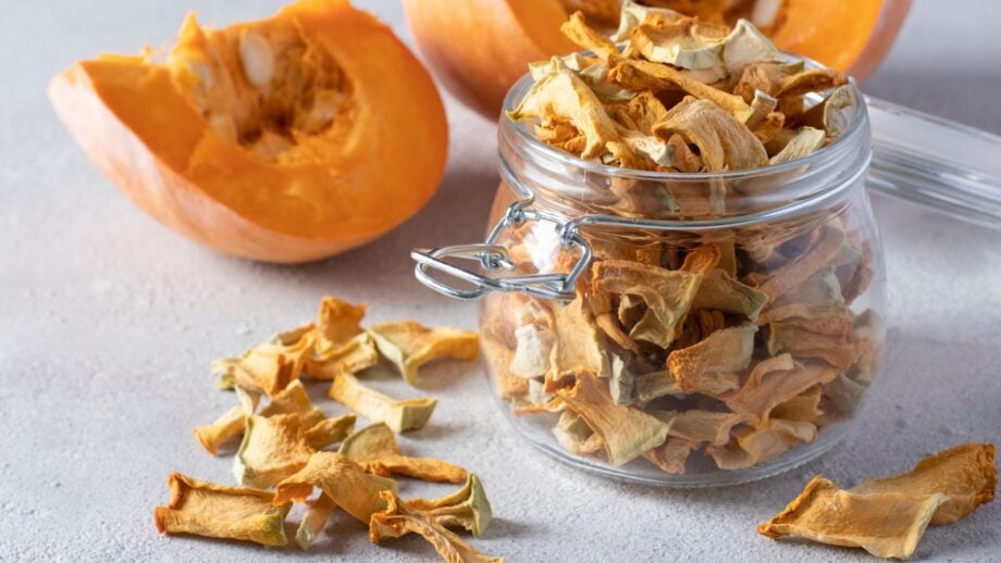 Harvesting Pumpkins: Timing, Curing, and Storing