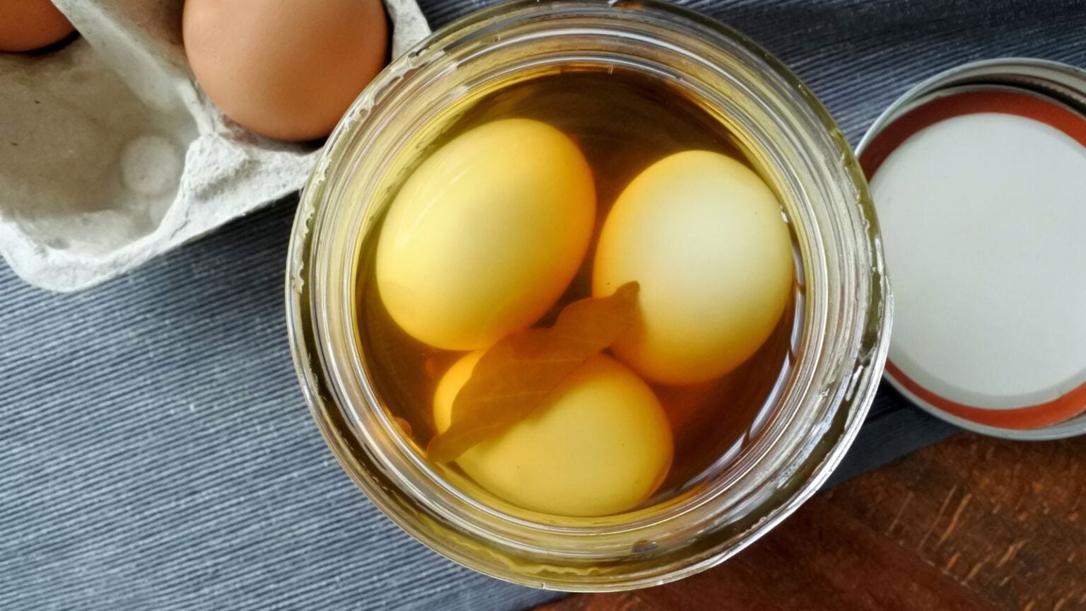 Water Glassing Eggs For Long-Term Storage