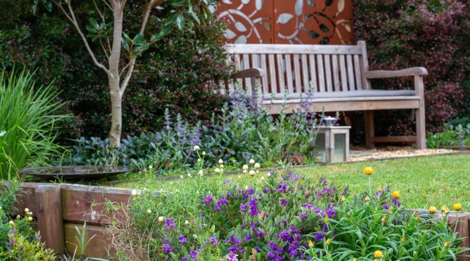 How to Create A Cottage Garden