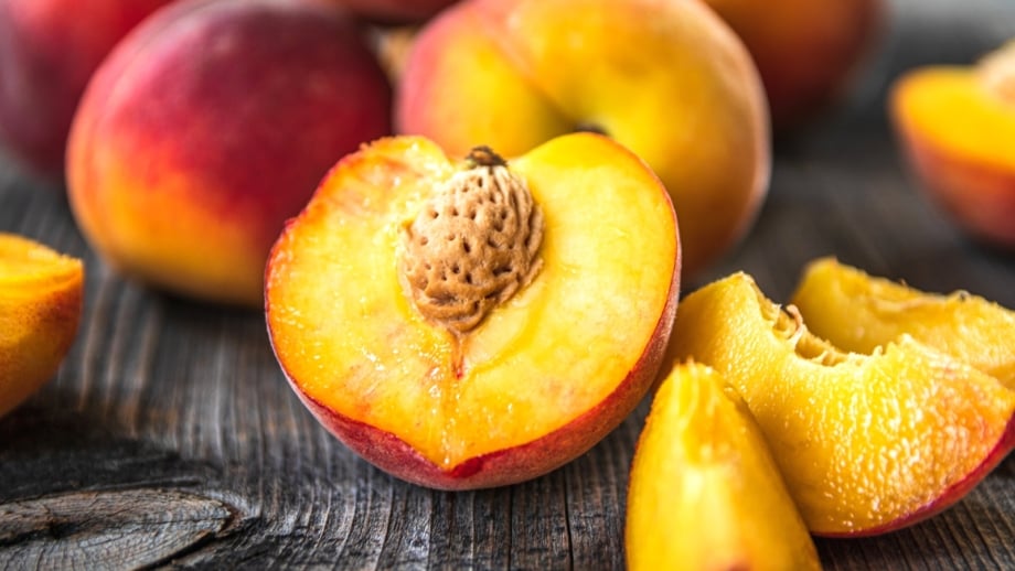 9 Best Peach Tree Varieties for Home Gardens