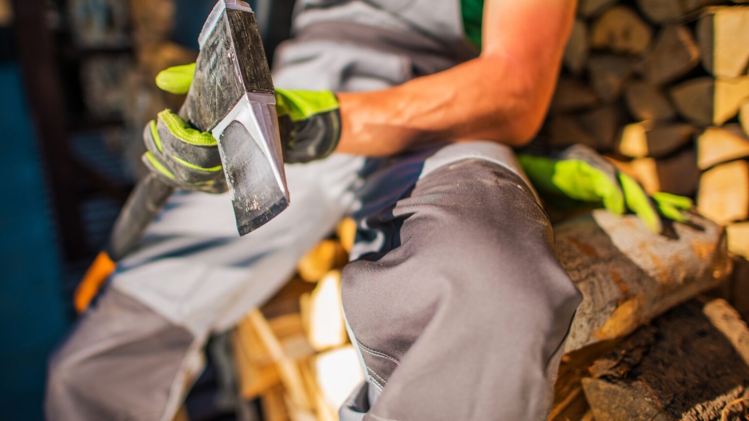 How to Cut Firewood in 6 Easy Steps