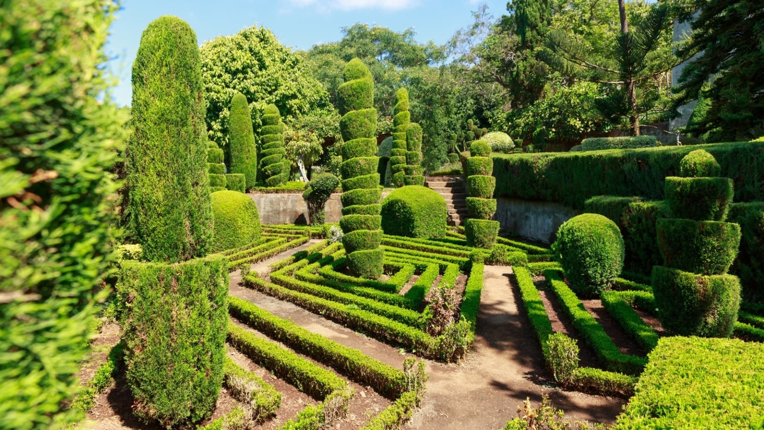 25 Elegant Garden Design Ideas For Formal Gardens