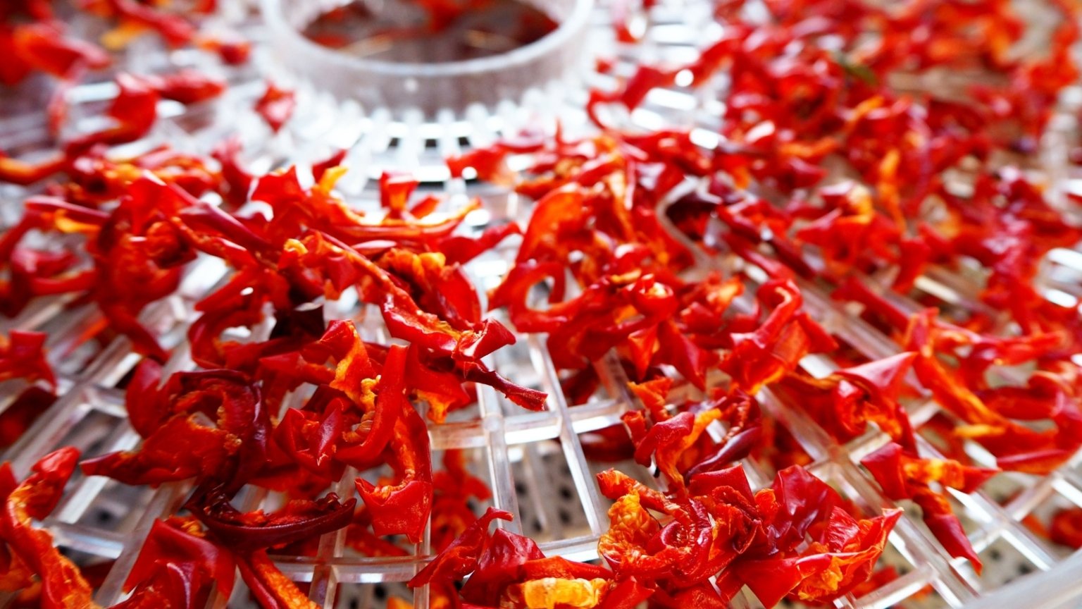 How to Dry and Store Hot Peppers