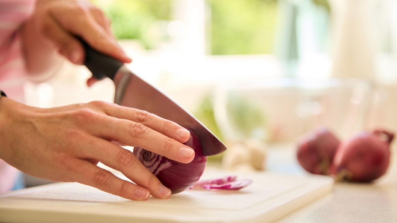 How to Cure and Store Onions in 9 Easy Steps