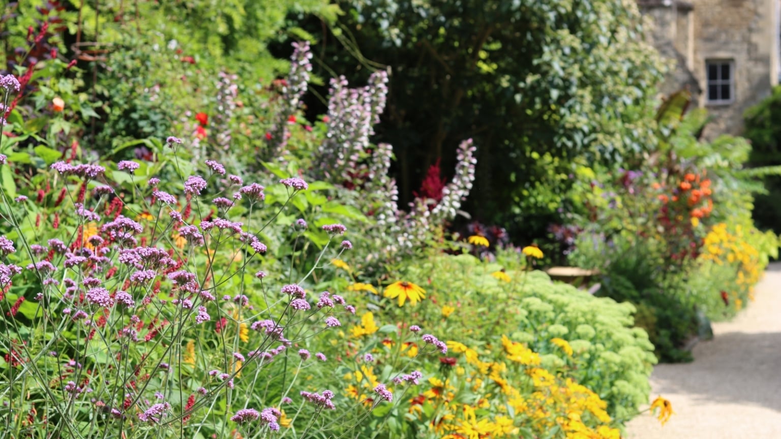 How To Create A Perennial Border That Works: 11 Recommendations