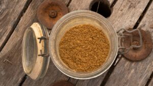 How to Use Blood Meal Fertilizer in the Garden