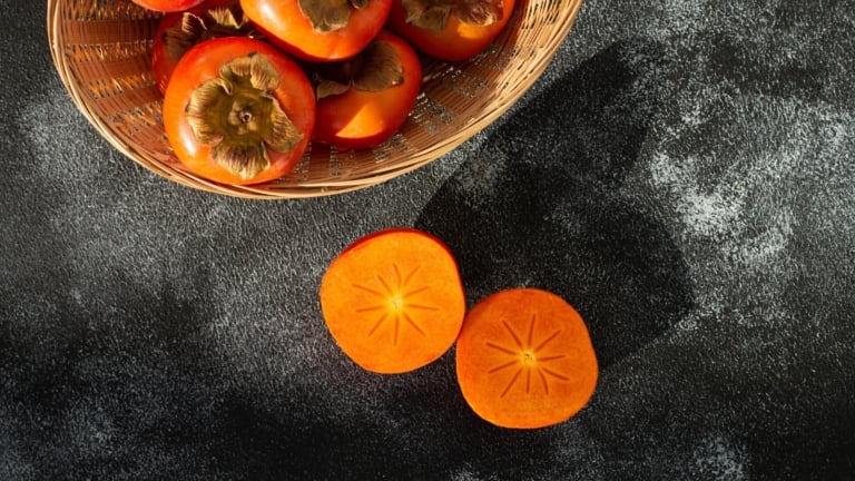 The Ideal Time to Harvest Persimmons: 5 Expert Tips