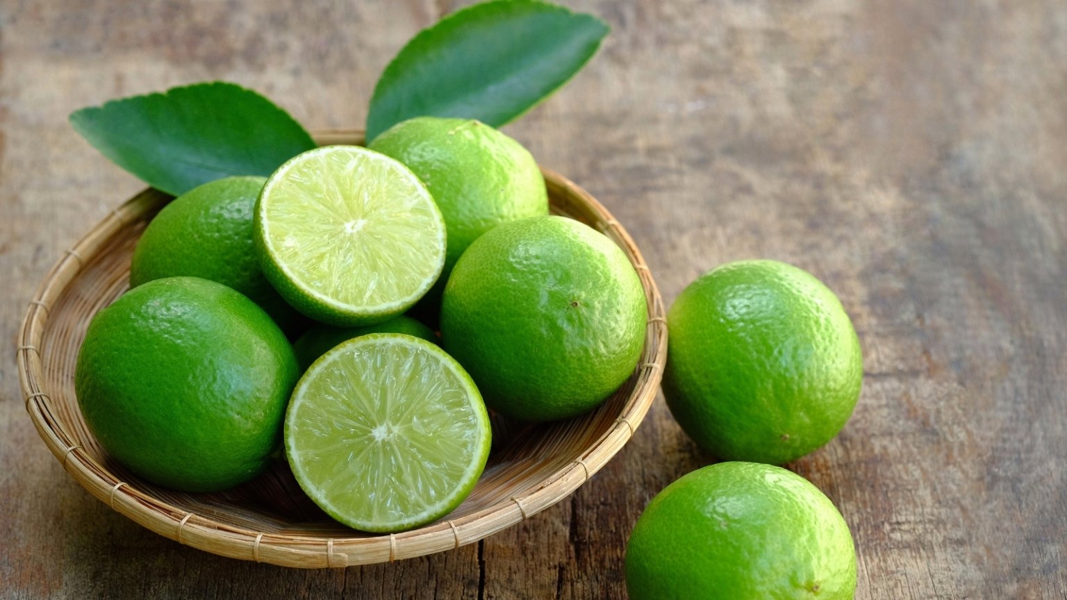 How and When to Harvest Limes