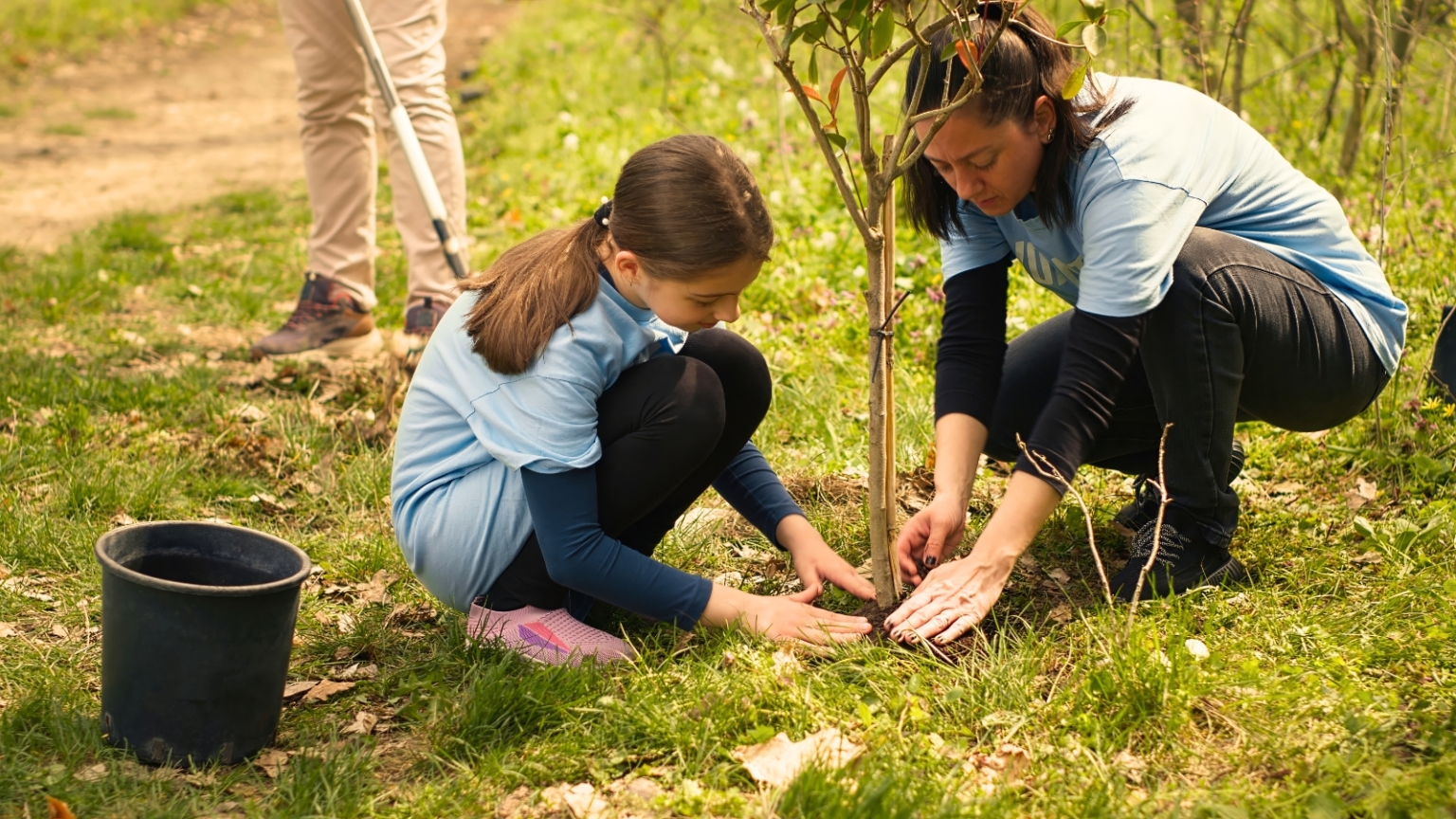11 Simple Garden Projects You Can Do With Kids for Earth Day