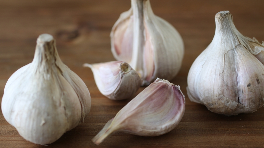 13 Garlic Varieties We're Ordering in August